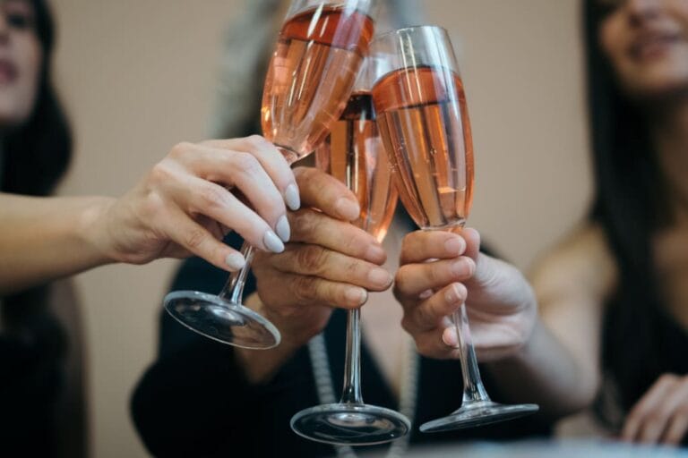 How Long Does Rosé Wine Last Opened and Unopened?