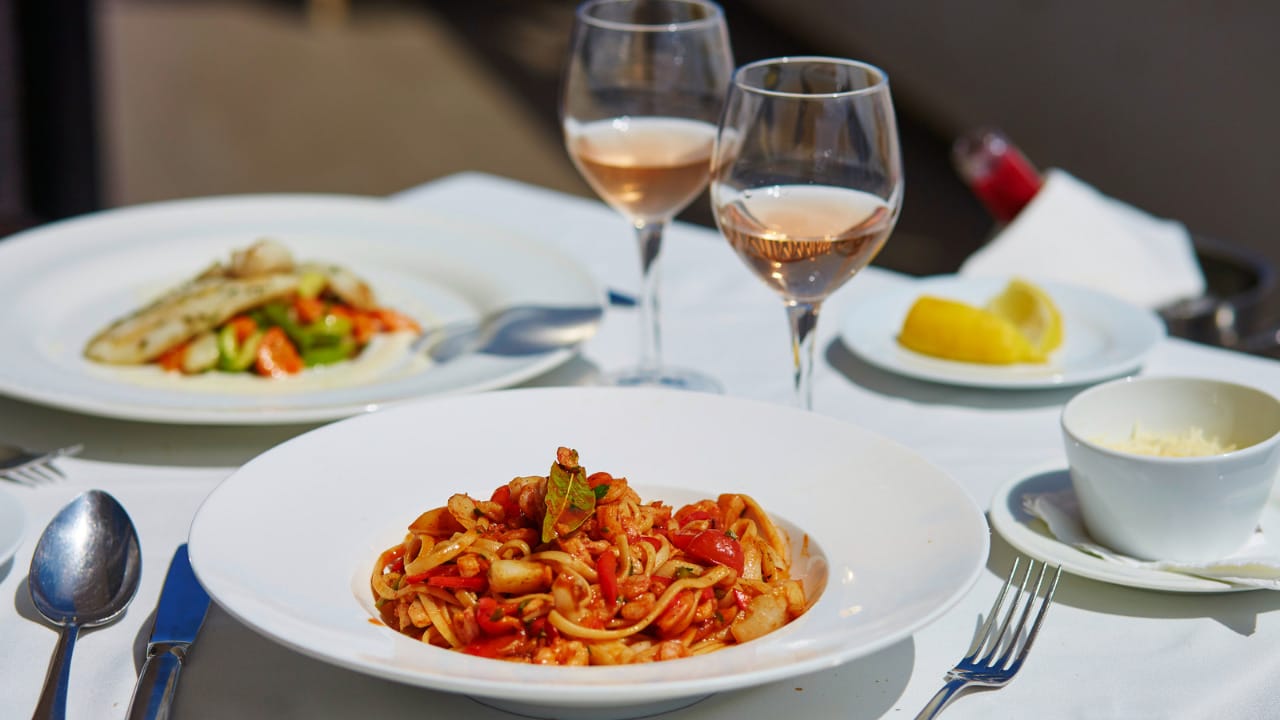 Wine and Pasta Pairings: What Goes Best With Every Sauce?