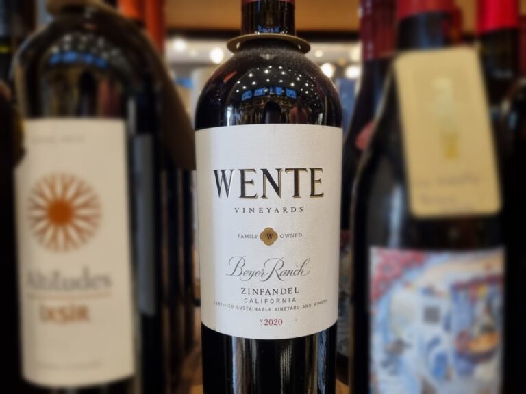 19 Popular Semi Sweet Red Wines (Best Bottles to Try)