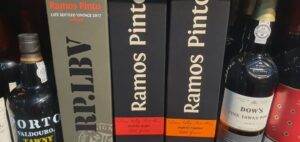 19 Popular Semi Sweet Red Wines (Best Bottles to Try)